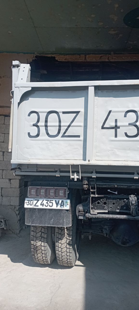 Зил 130 сотилади янги