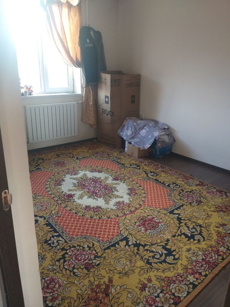 Қибрайда катедж сотилади.