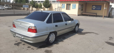 Nexia 1 holat zor gaz benzin hadavoyi yaxshi ballonlar yangi