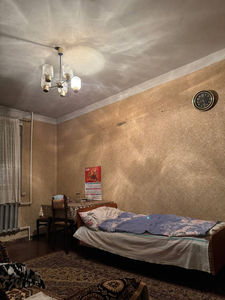 ПРОДАЁТСЯ своя квартира Чиланзар 12 квартал ориентир оилаа маркет