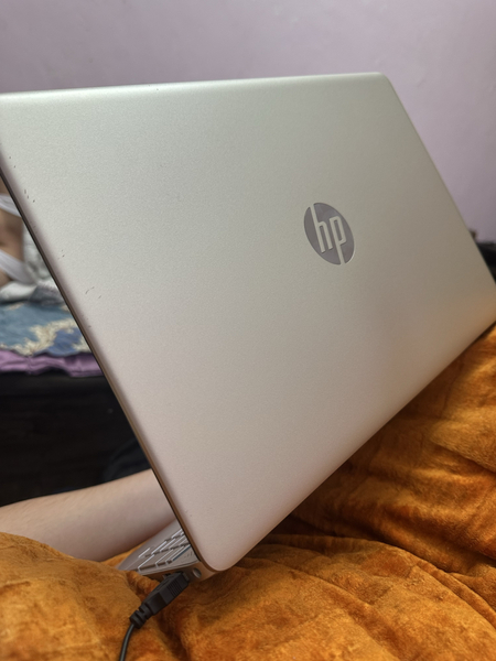 Hp 15 noutbuk.