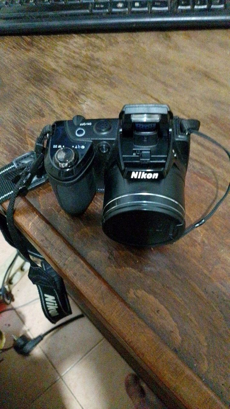 Фотоаппарат полупрофессиональный NIKON