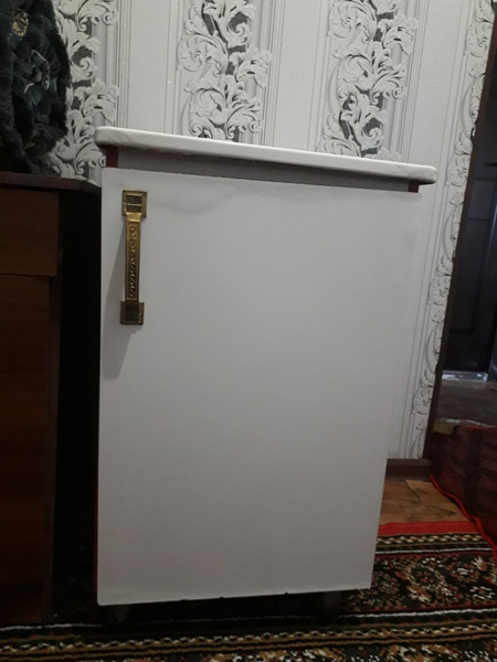 Одинарний мойка с раковиной