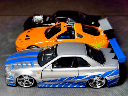 Lykan hypersport железная машинка 1:24 - Доставка
