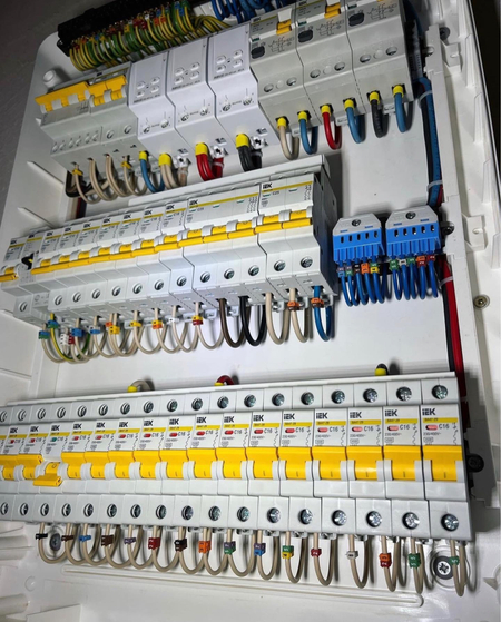 Elektrtomantaj elektr xizmati