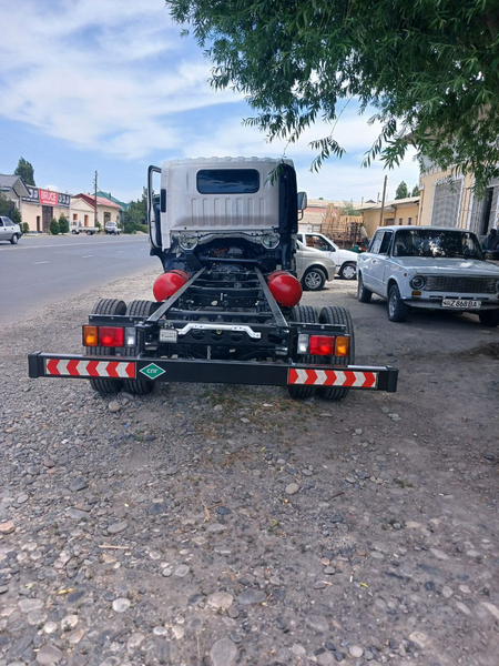 Isuzu 2009 yil Aftobusdan Yig'ilga