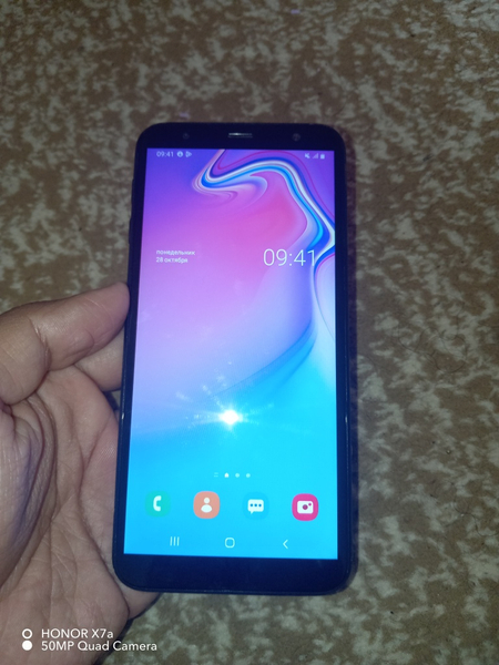 Самсунг J6+ 32gb