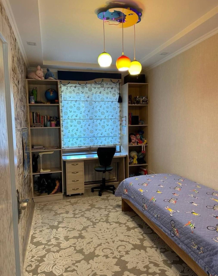 Продается квартира  Улица #Садык Азимова 4/3/4 105м2