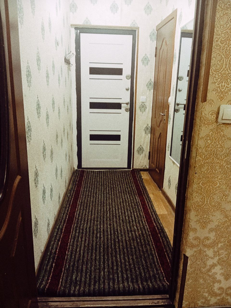 Срочно продаётся квартира Яшнабадский р-н Панельный 2/3/4 торец