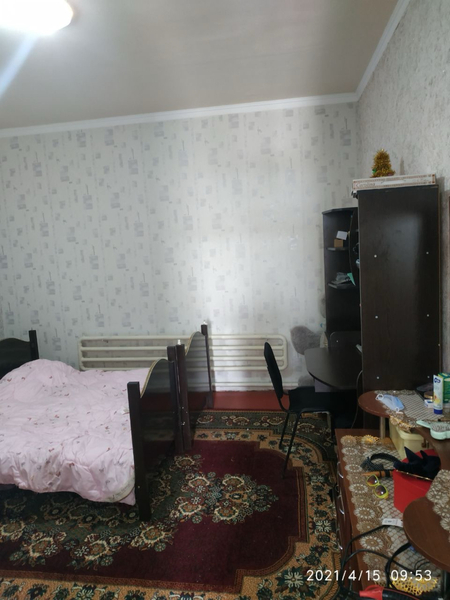 Зангота раёни солнишни вайиничаст олдида 4 сотик 5 хона