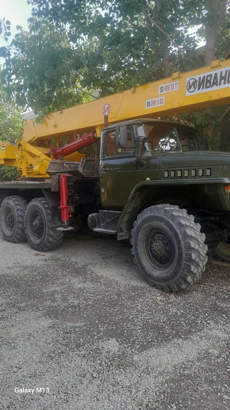 Avto kran 1990 platforma 2008