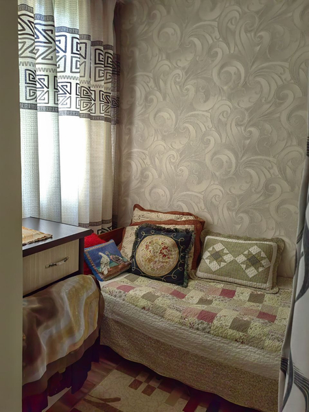 Продаю Квартиру Яшнабадский р-он Авиасозлар-2 Франция 40м2. 1-ком 4-эт