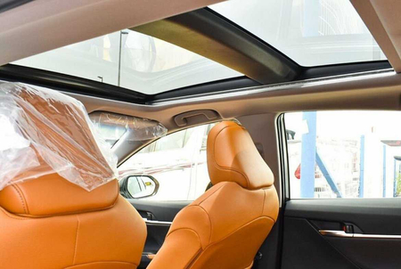 Toyota Camry Hybrid Lumiere 2023 zakazga