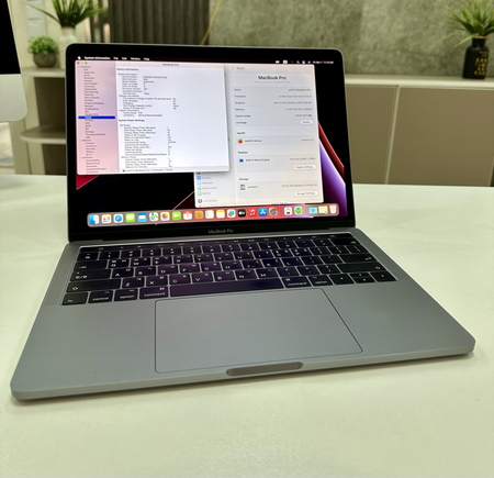 Macbook Pro 13 inch 8/256GB 2017