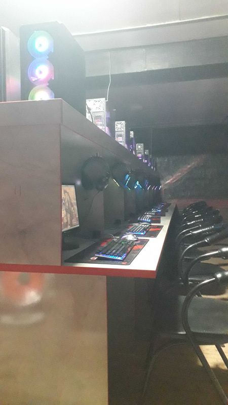 Kompyuterxona sotiladi 17 ta