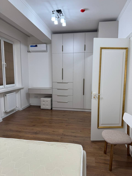 ПРОДАЕТСЯ 2/2/8\\nНОВОСТРОЙКА \\nЖК Greenwich\\nGolden House \\n(Мирабадский р