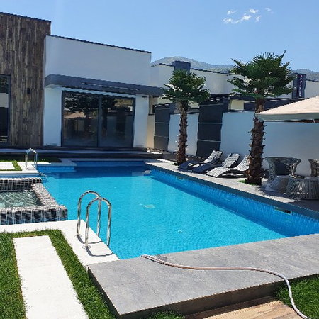 Basseyn quramiz ustamiz