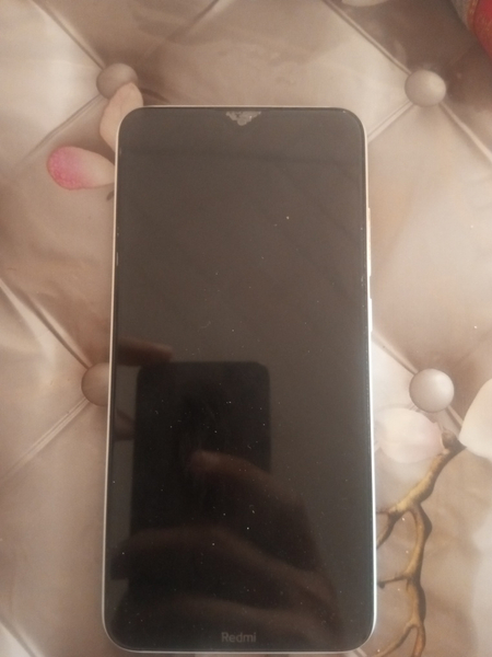 Redmi 8 sotiladi