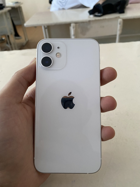 Iphone 12 mini white