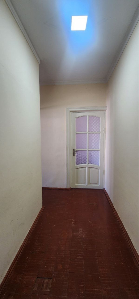 Yunusobod 15 2/1/4 sredniy remont mebel texnika