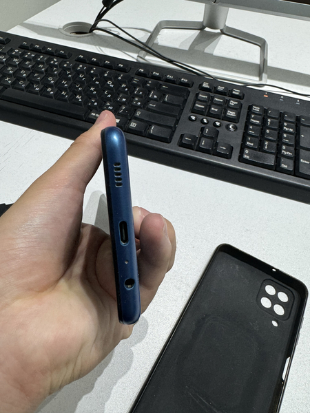 Samsung a12 в идеальном состоянии