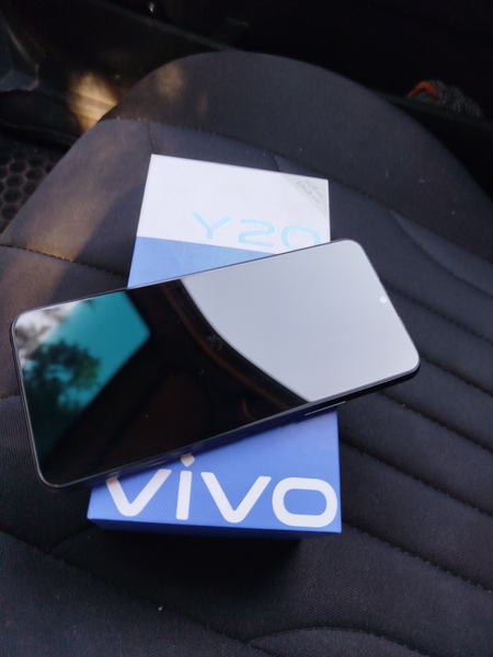 Vivo Y 20 sotiladi Android 10