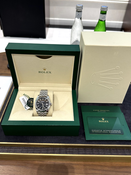 Rolex Datejust 41mm Steel 126300 Black