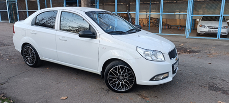 Продаётся авто NEXIA 3