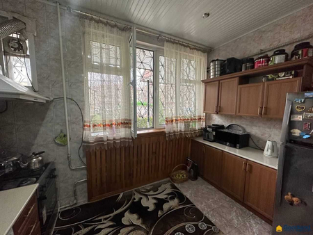 Продается 4/1/2 квартира в Яккасарайском р-не! (J 1059)