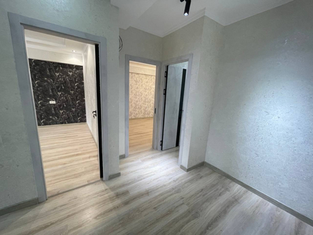 Продам 3в4/4/4 Юнусабад Новая квартира