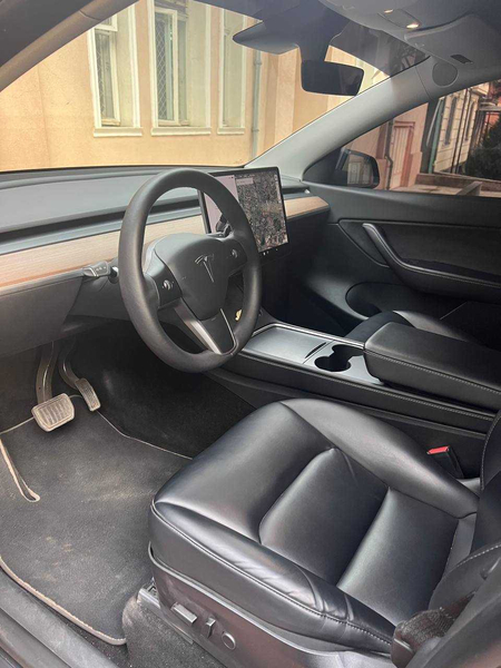 Tesla Model Y Американка dual motor