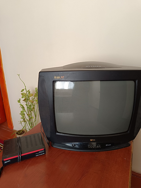 Телевизор LG тюнер мен косылып