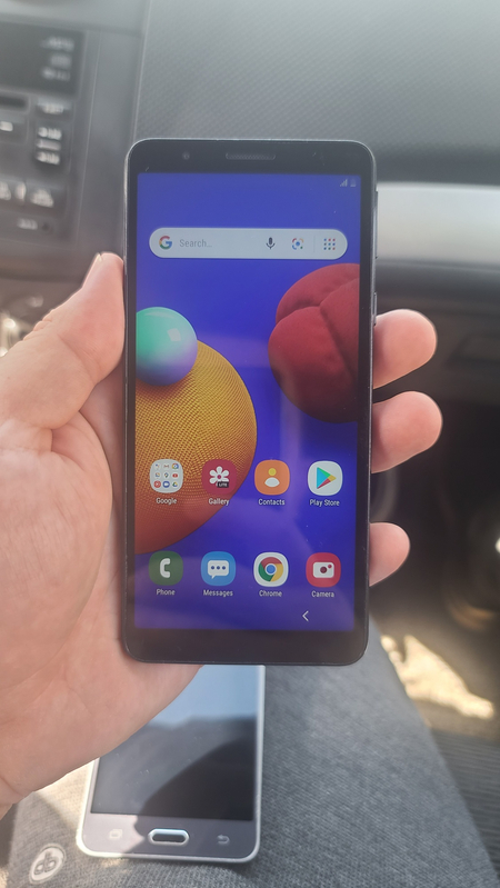 Samsung m01 Core 32 gb holati zor