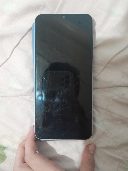 Samsung A13 128Gb ekran dars ketkan
