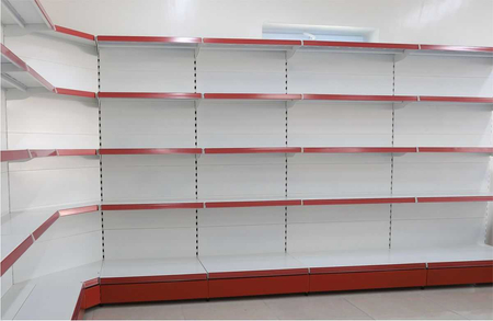 Витрины и прилавки из стекла и профиля в магазин