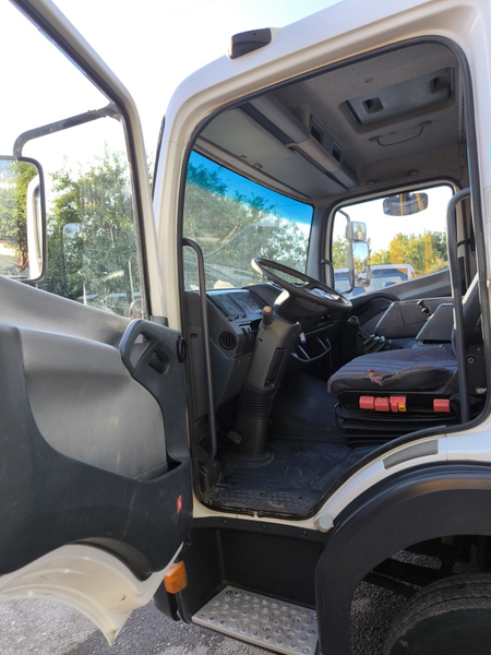 Mercedes atego 815