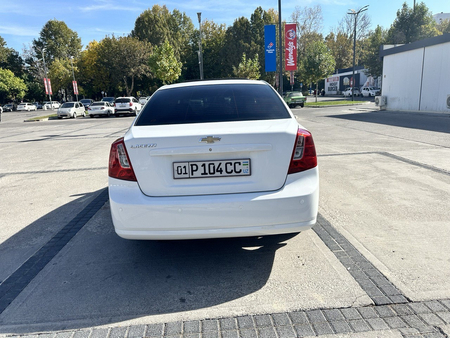 Lasetti 2018 yil kraska toza 135000 yurgan