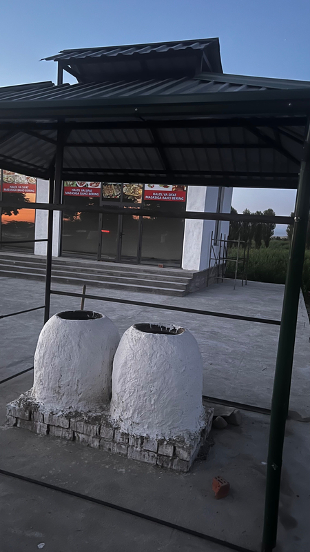 Kefa va do’kon uchun yangi joy, yo’l yuzida