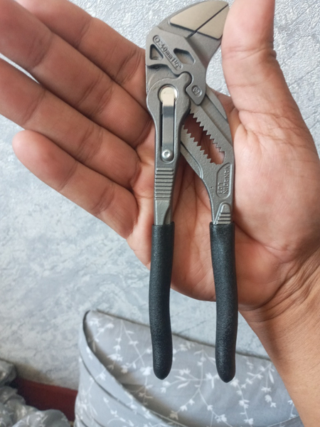 Knipex инструмент удобный