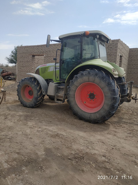Traktor sotiladi  Arion 630
