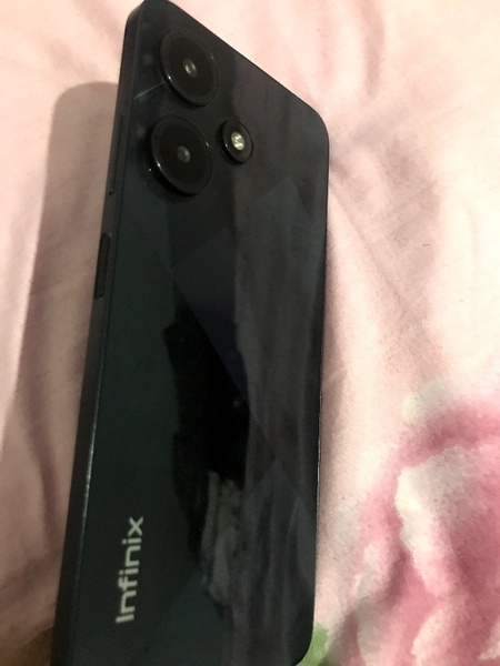 Infinix Hot 30i ram 8 128 xotira