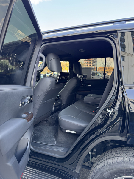 Tayota Land Cruiser 300  3.5L