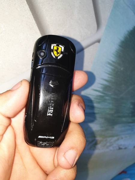 Сотовой телефон ferrari