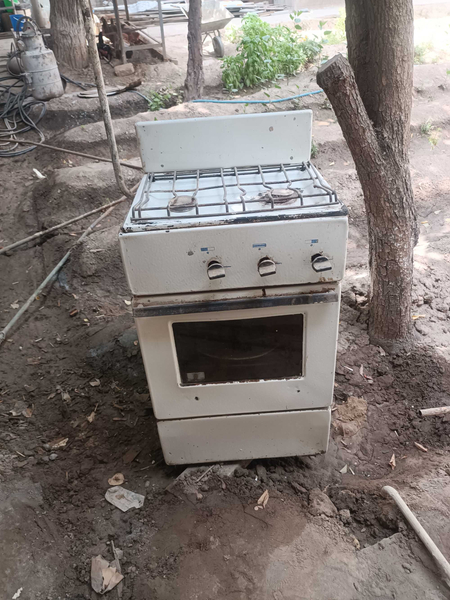 Газовый плита,2 та комфоркали