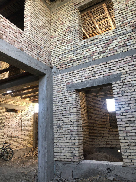Uchastka sotiladi