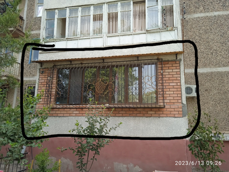 Кладка кирпича Балкона Перегародка Установка Казерек Акфа Рама и Ролик