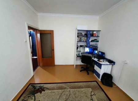 Юнусабад 14 квартал, 2/4/4. Продается квартира