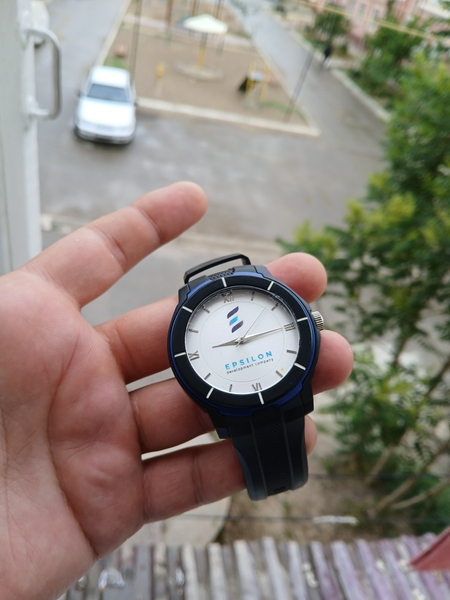 Часы epsilon va titan кварцевый
