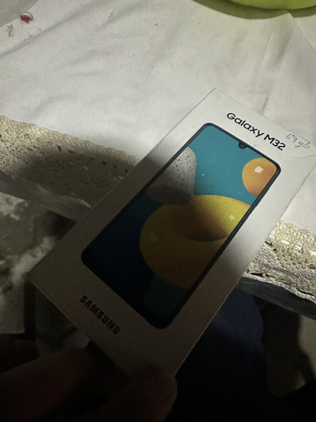 Galagy M32 64gb sotiladi