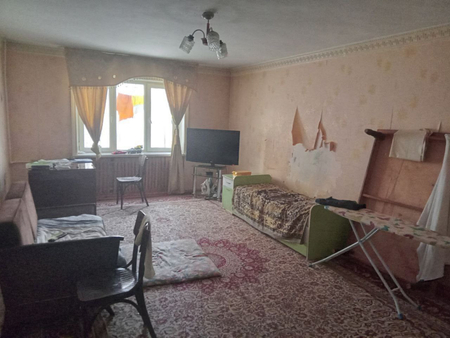 Срочно Продаётся 1/7/9 на Лиисунова-1А
